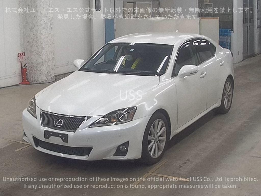 2011 LEXUS IS