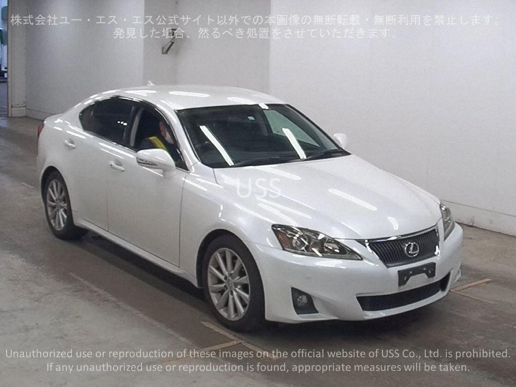 2011 LEXUS IS