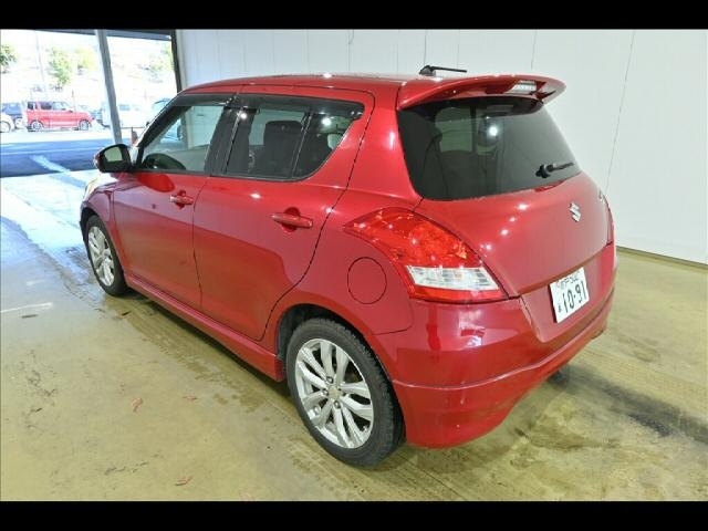 2015 SUZUKI SWIFT RS