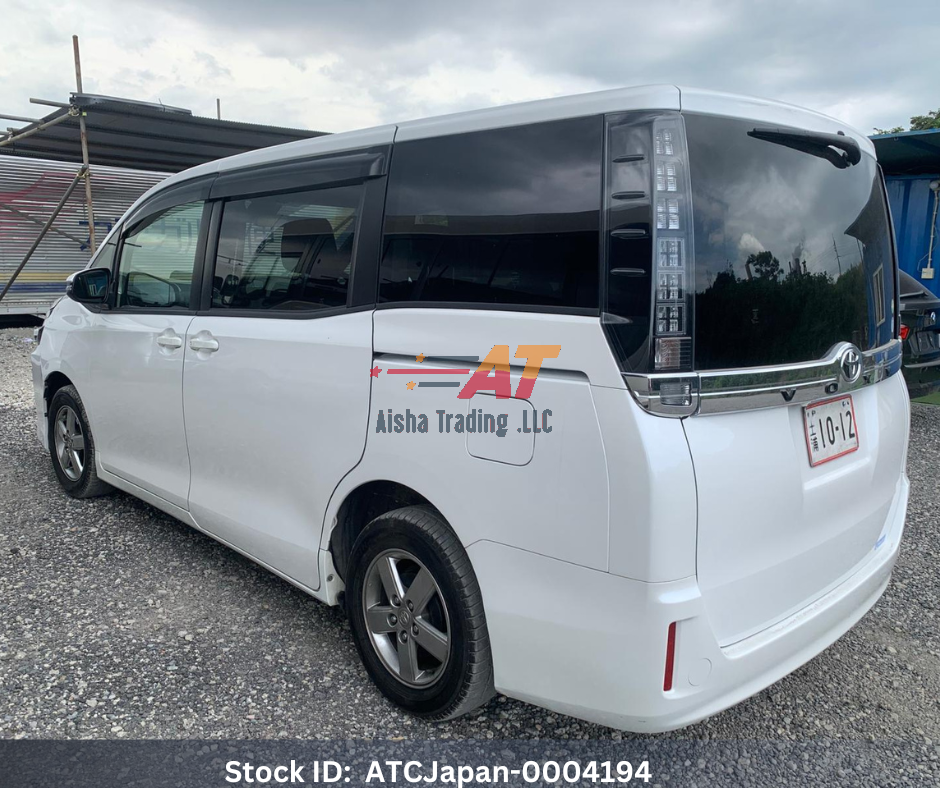 2017 Toyota Voxy