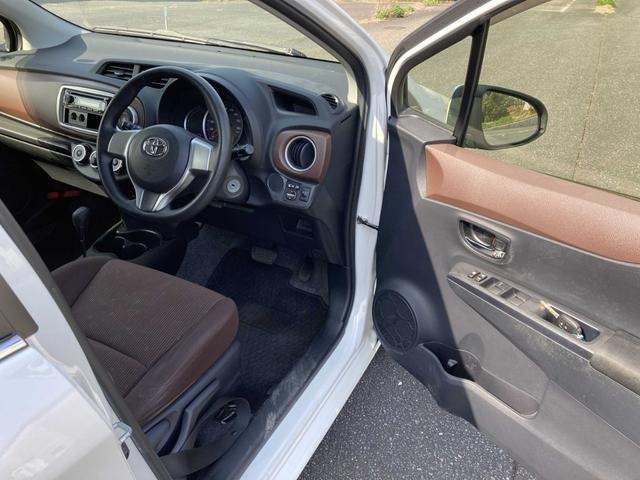 2013 TOYOTA VITZ JEWELA