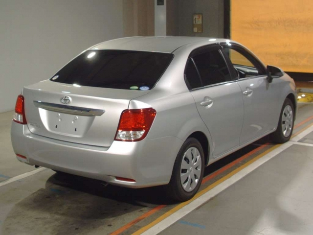 Toyota Corolla Axio 2013