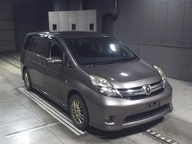 2013 Toyota ISIS