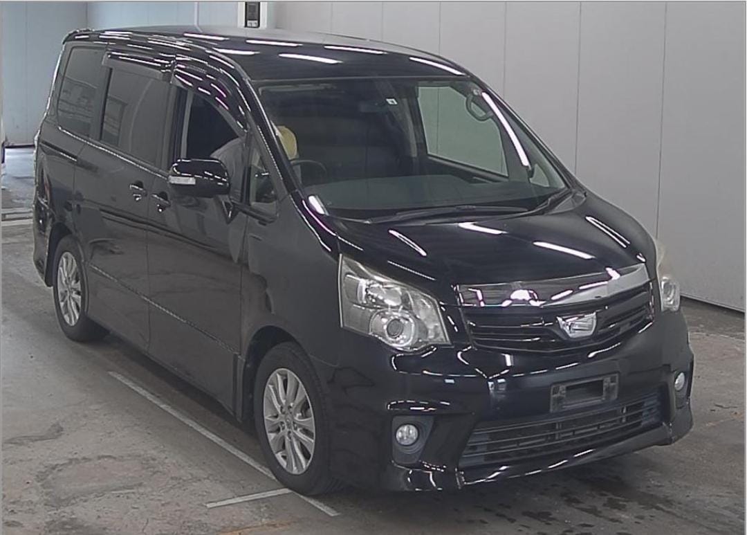 TOYOTA NOAH 2012 BLACK - ATC Japan